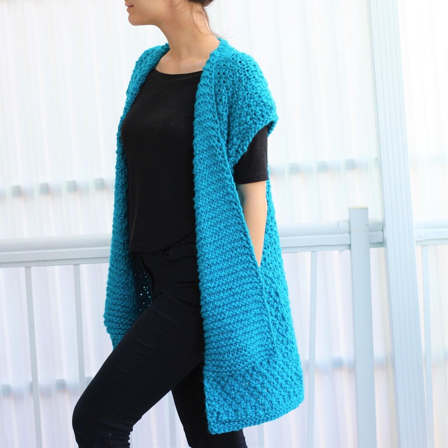 DARIA Vest - Knit Pattern - The Easy Design