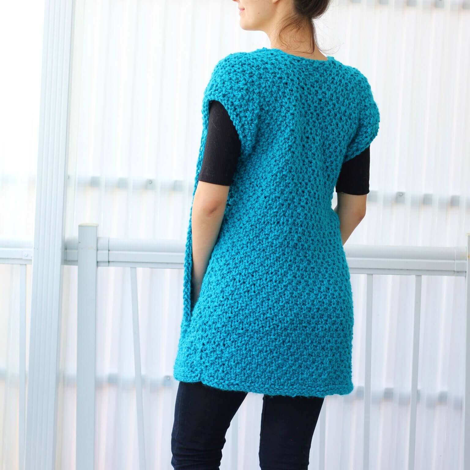 DARIA Vest - Knit Pattern - The Easy Design