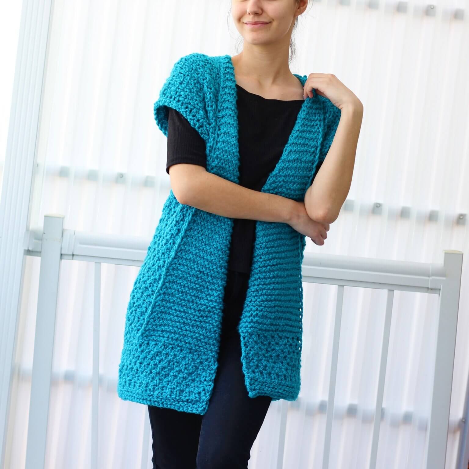 DARIA Vest - Knit Pattern - The Easy Design
