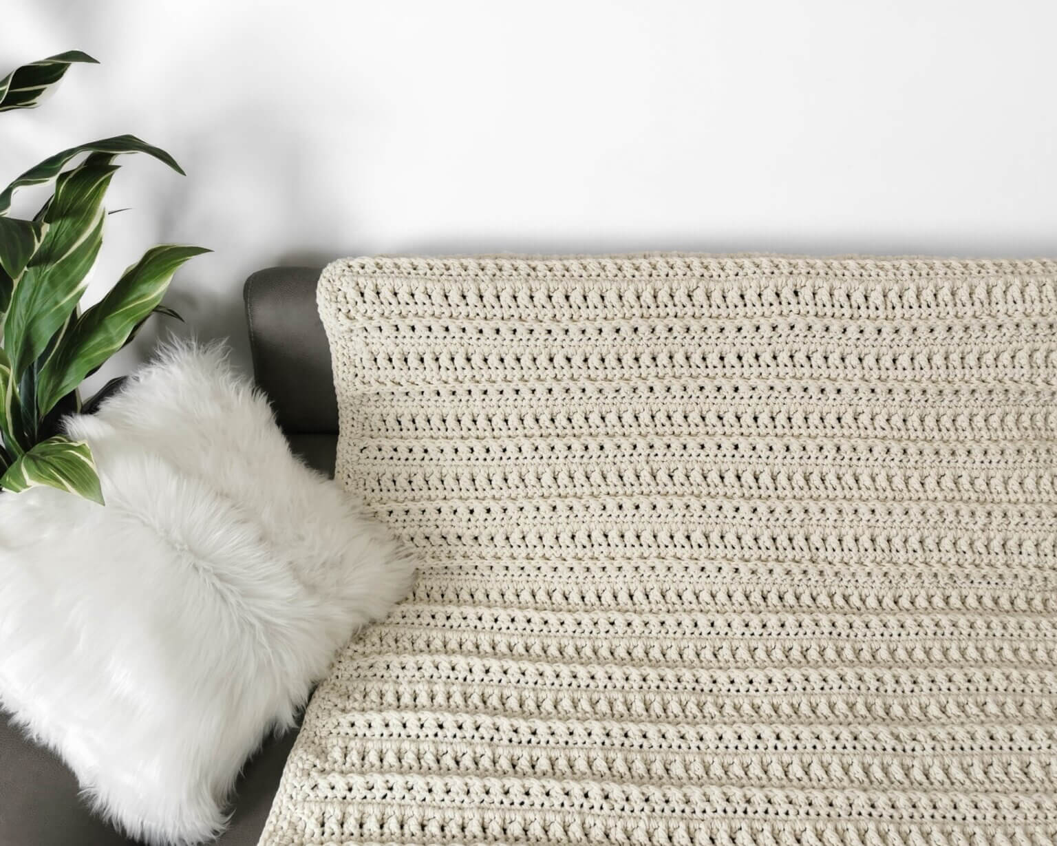 MELLOW Blanket - Crochet pattern - The Easy Design